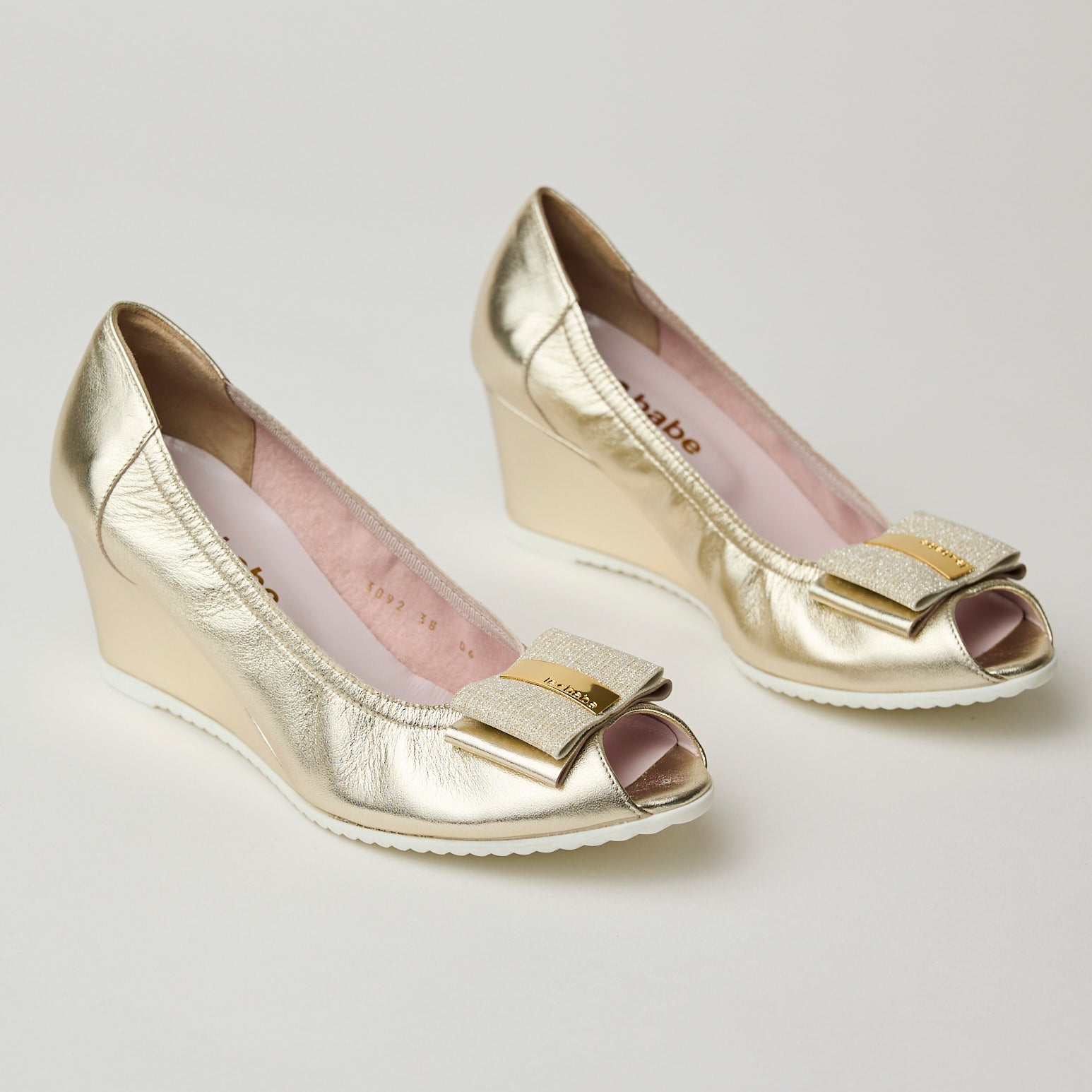 Le Babe Gold Metallic Leather Wedge Peep-toe Shoes | Shop online @ Nozomi